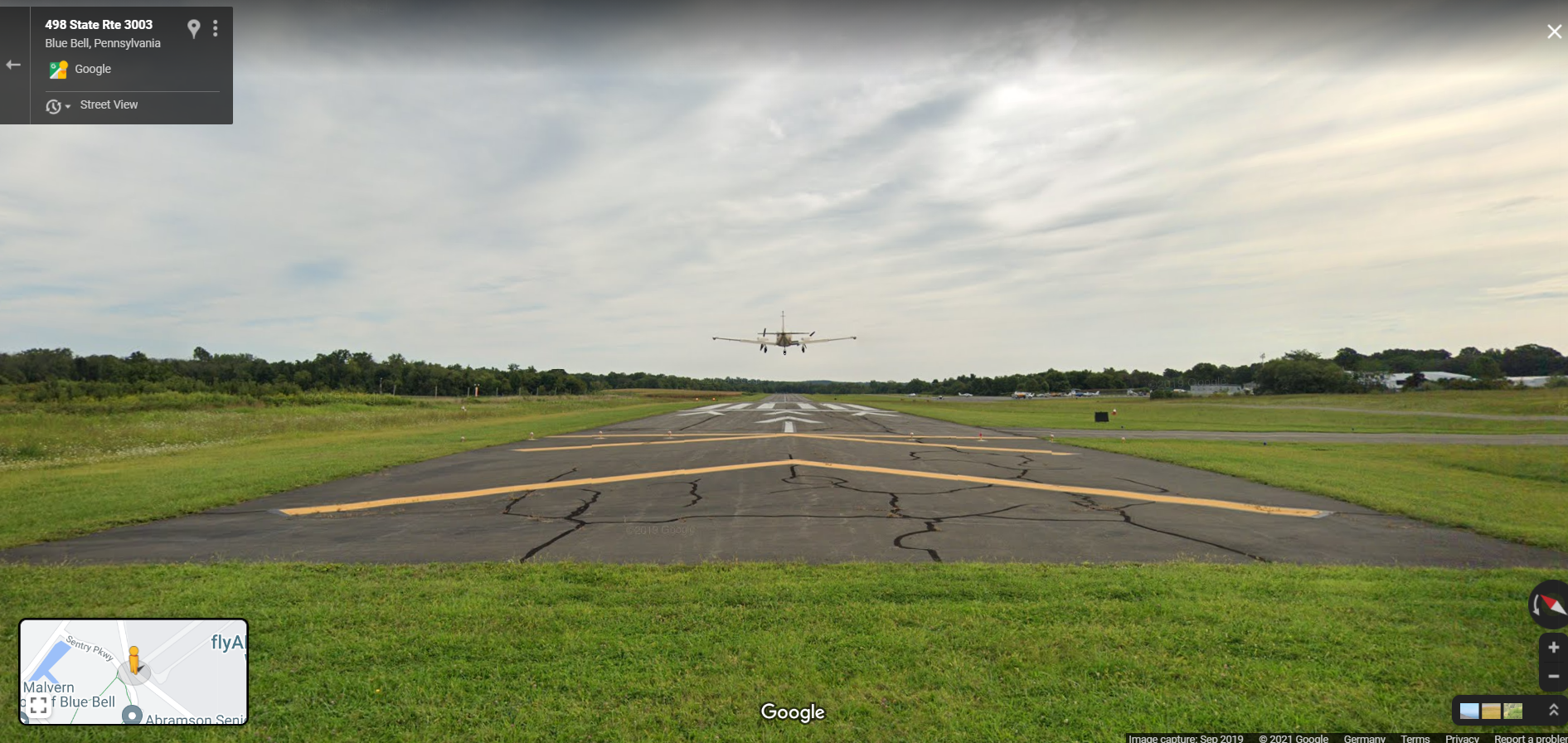 Plane landing – StreetViewFails – The Funny Street View Google Maps Fails